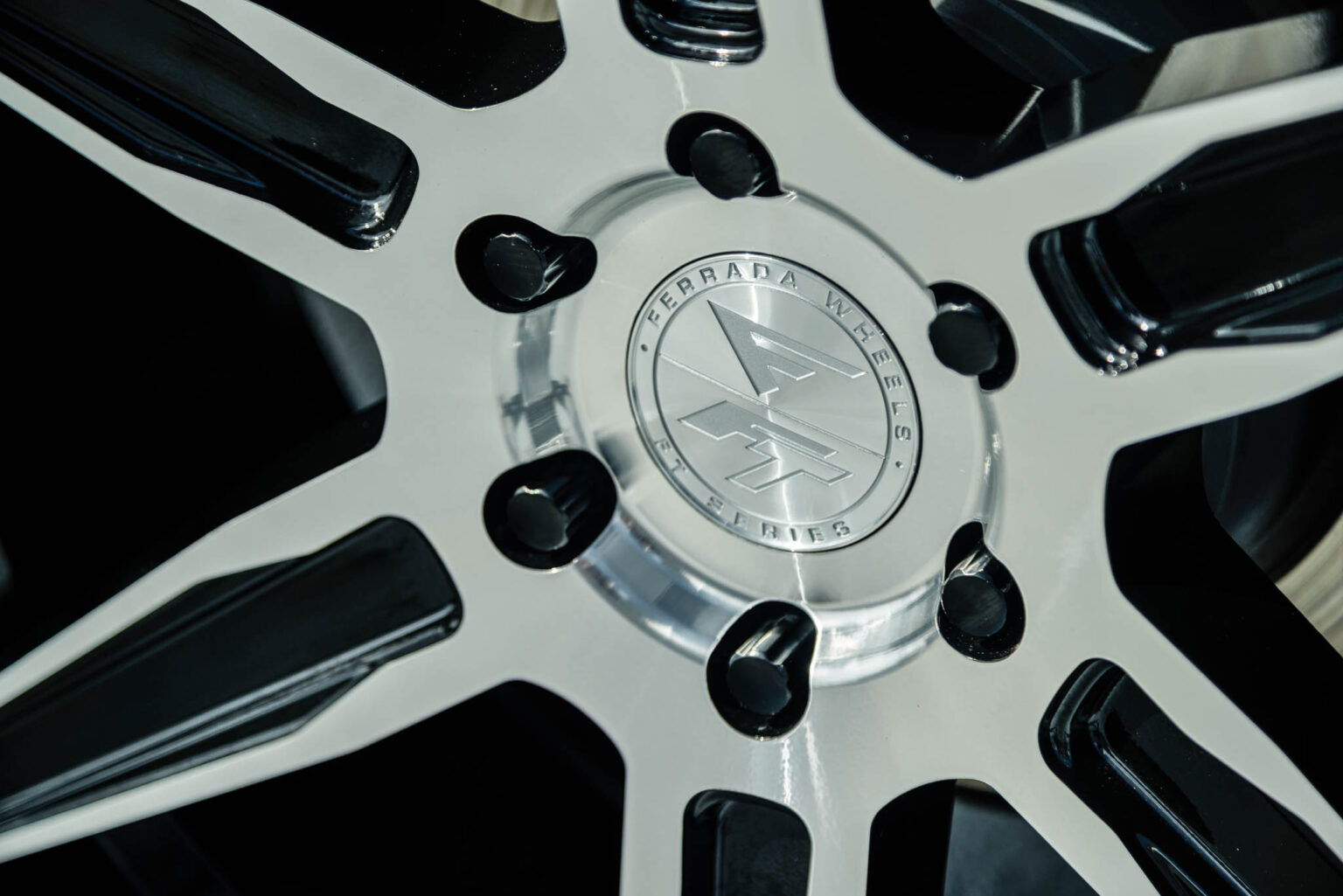 2018 Chevrolet Suburban – FERRADA WHEELS