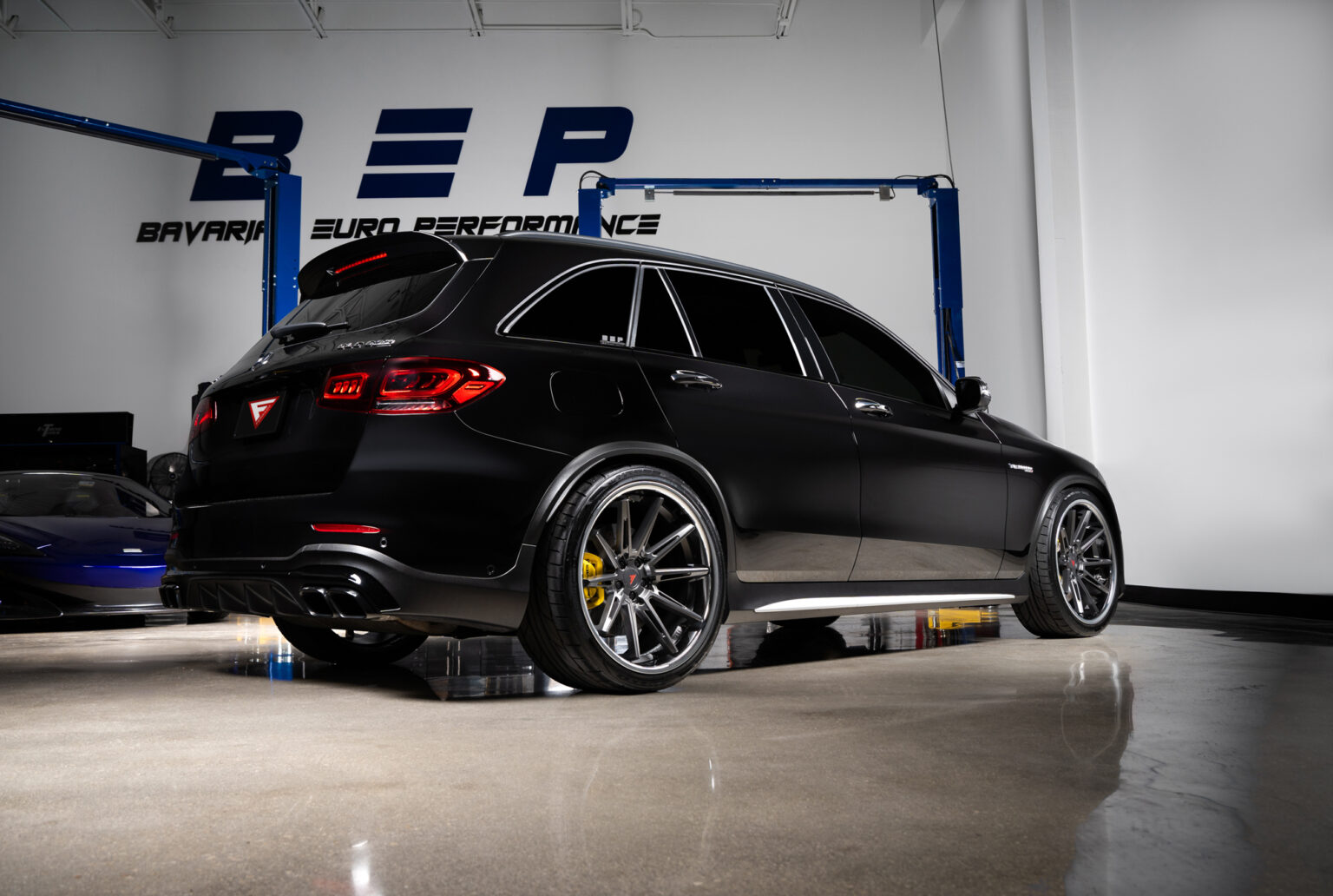 2021 Mercedes GLC63 AMG – CM2 MGC – FERRADA WHEELS