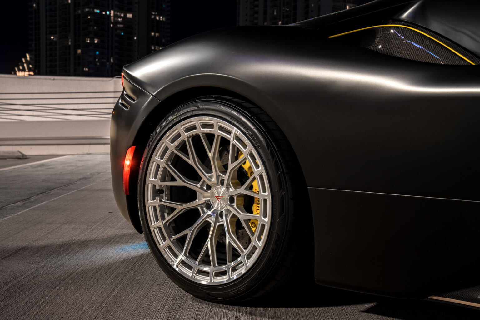 Ferrari SF90 – FR12 MS – FERRADA WHEELS